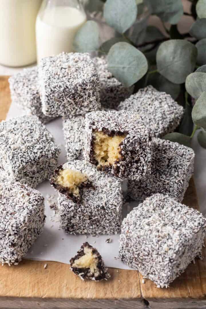 Classic Australian Lamingtons | Emma Duckworth Bakes