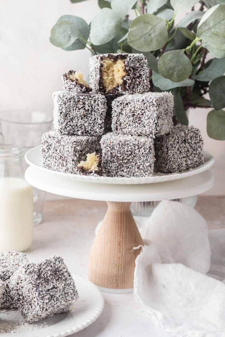 Classic Australian Lamingtons | Emma Duckworth Bakes