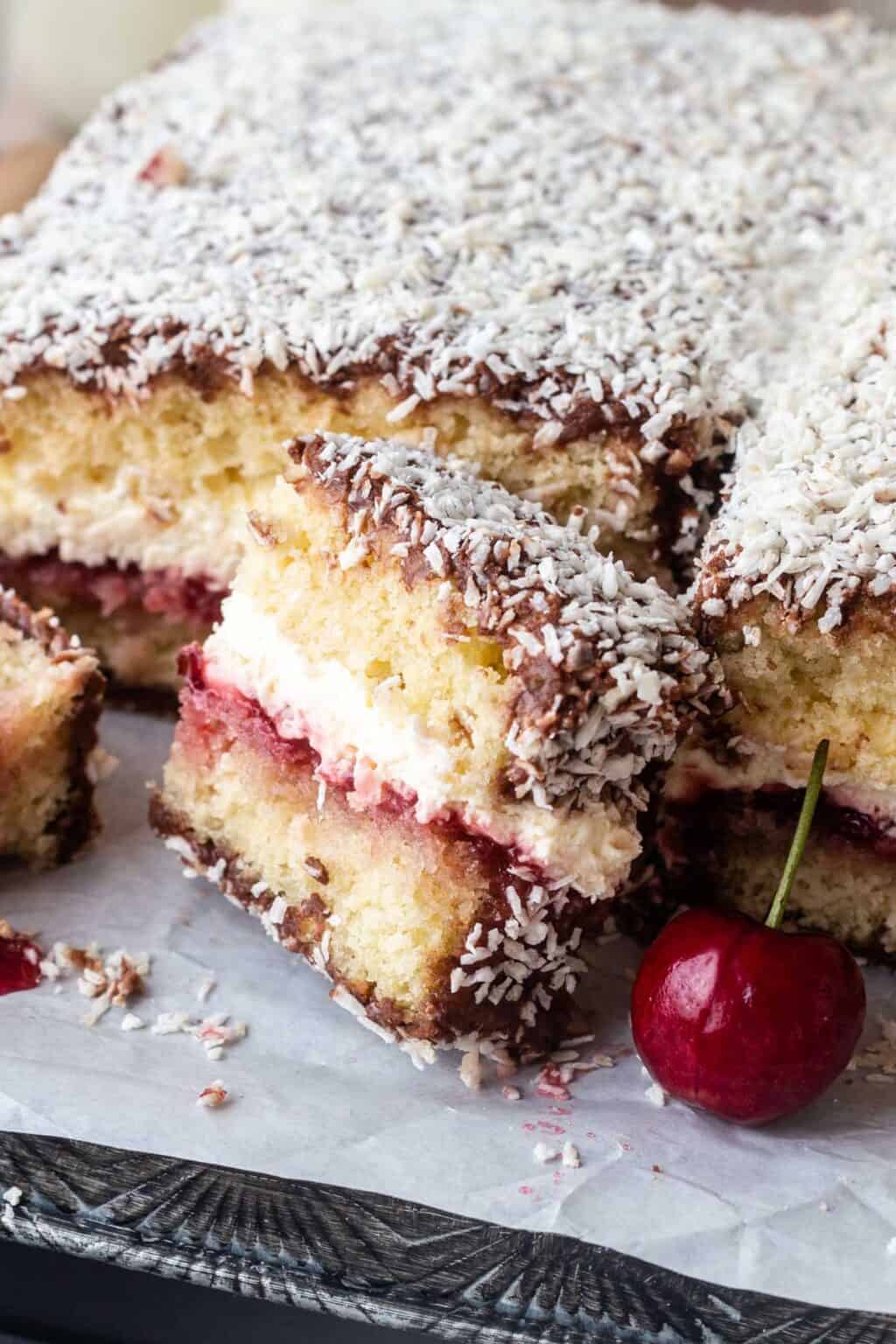 Classic Australian Lamingtons | Emma Duckworth Bakes