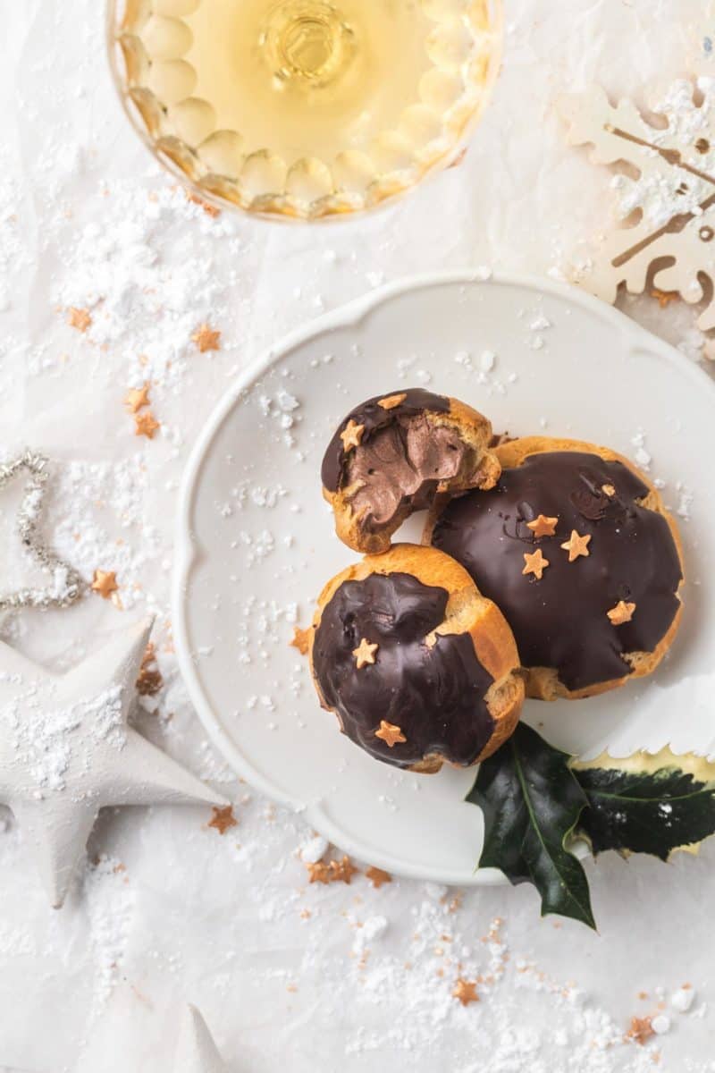 Mocha Profiteroles Wreath | Emma Duckworth Bakes