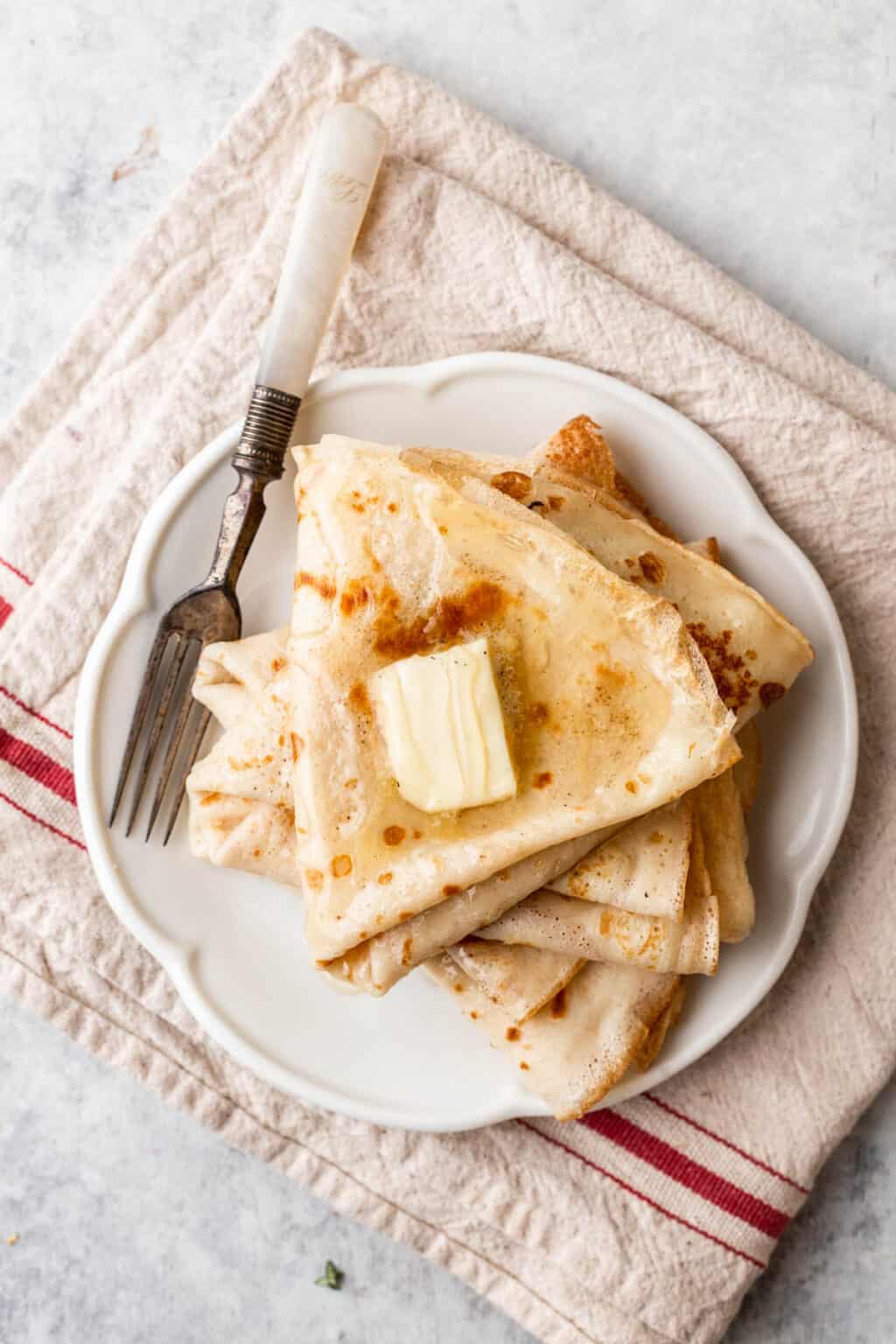 How to Fold Crêpes (8 Easy Ways) | Emma Duckworth Bakes