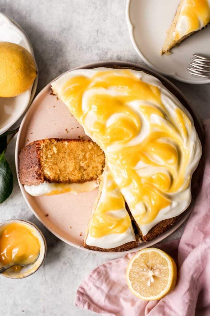Delicious Lemon Curd Cake | Emma Duckworth Bakes
